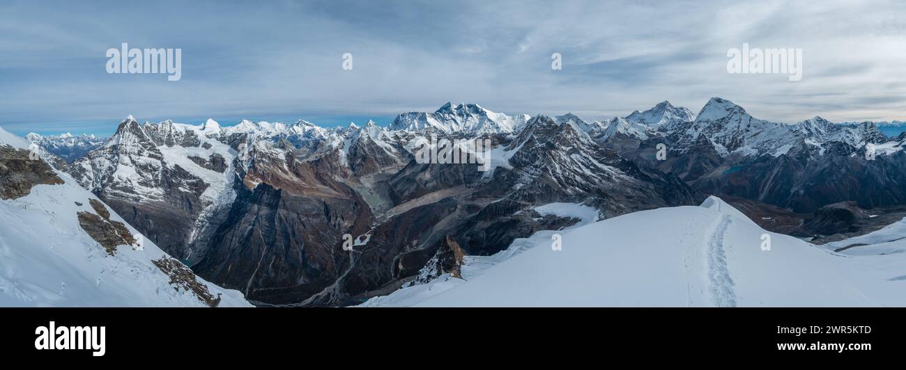 Mount Everest, Nuptse, Lhotse mit Südwand, Makalu, Chamlang ...