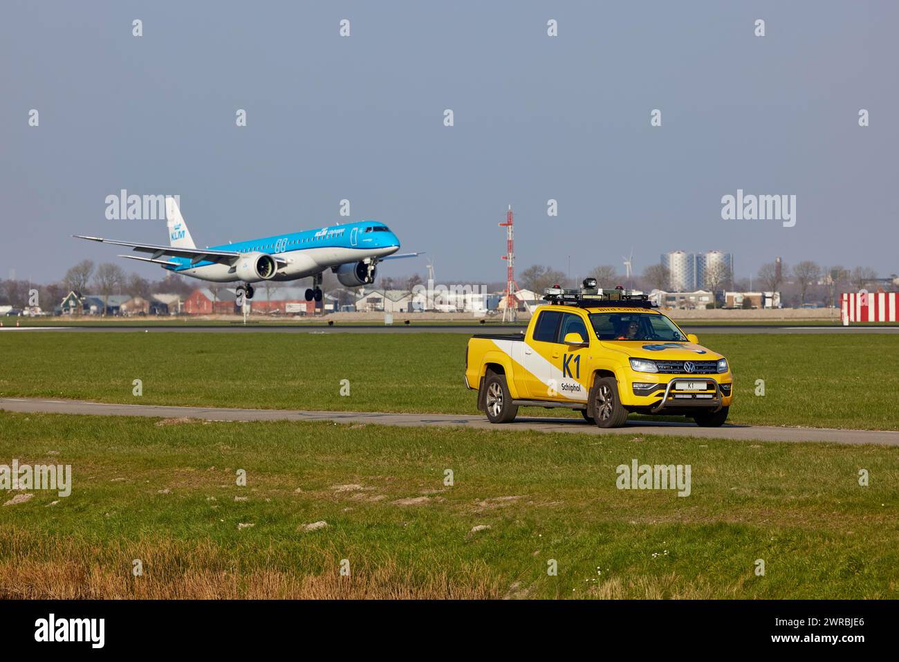 Embraer e195 e2 ph nxi klm -Fotos und -Bildmaterial in hoher Auflösung ...