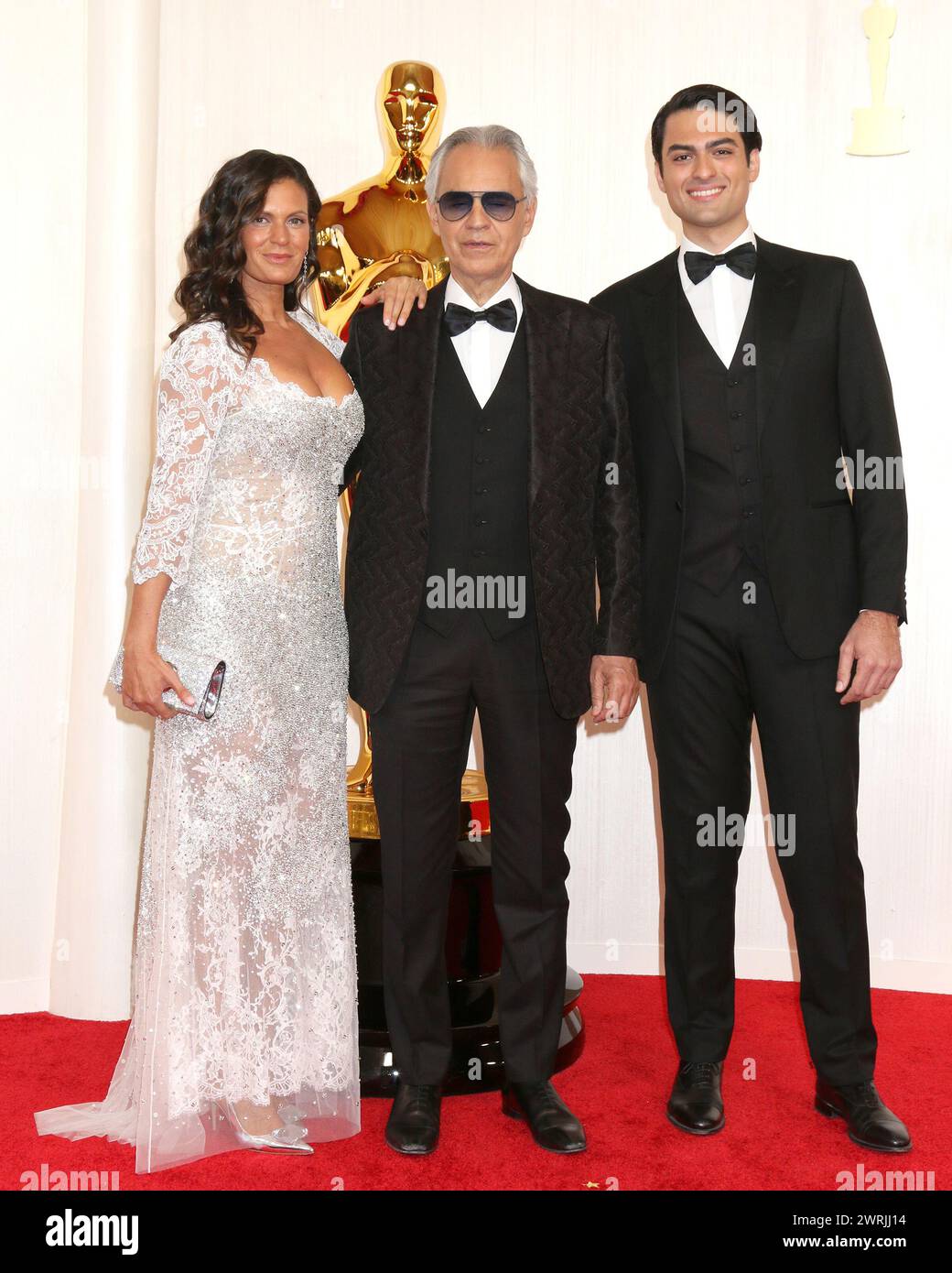 LOS ANGELES – 10. März: Veronica Berti, Andrea Bocelli, Matteo Bocelli ...