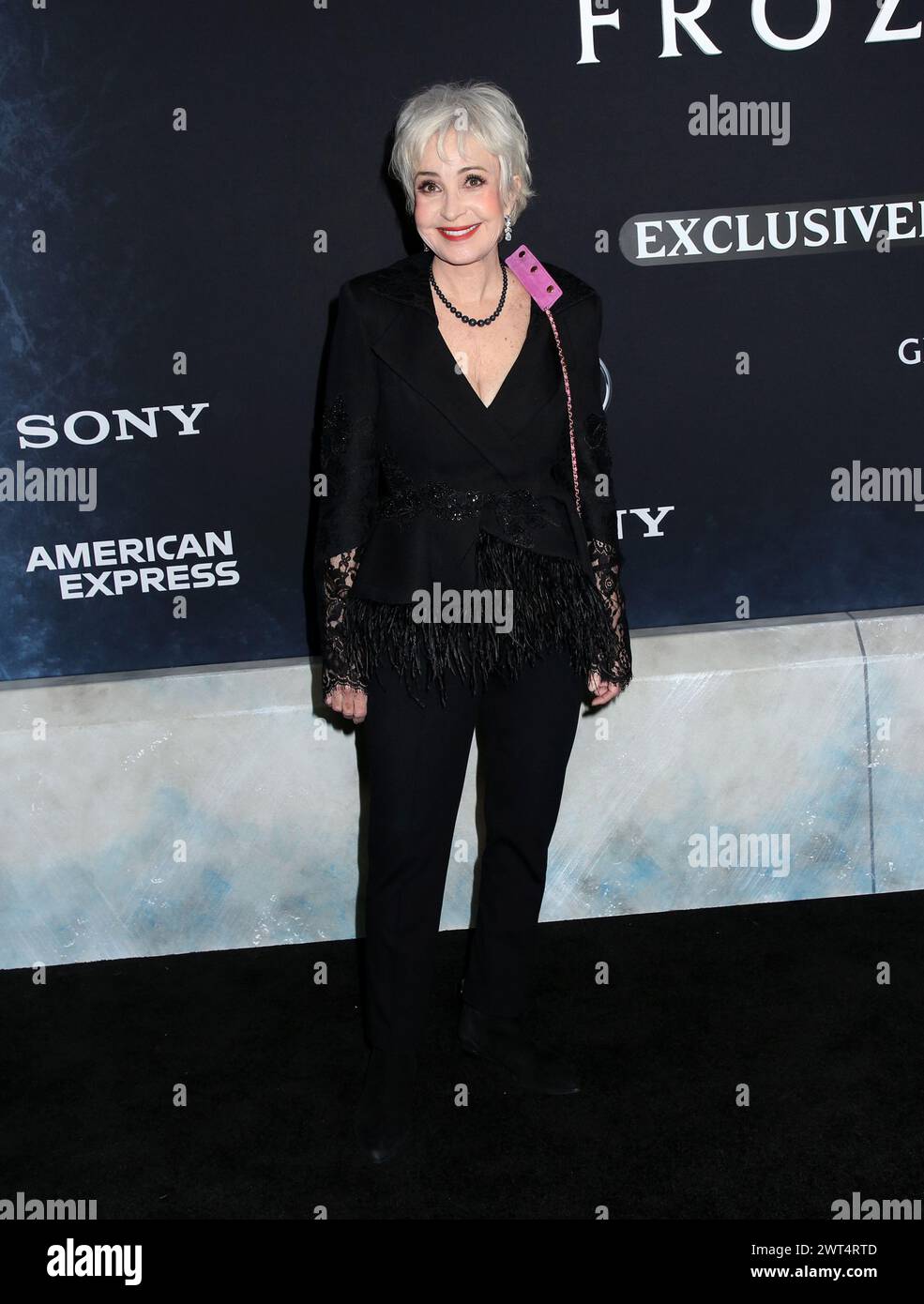 Annie Potts nahm an der New Yorker Premiere „Ghostbusters: Frozen ...