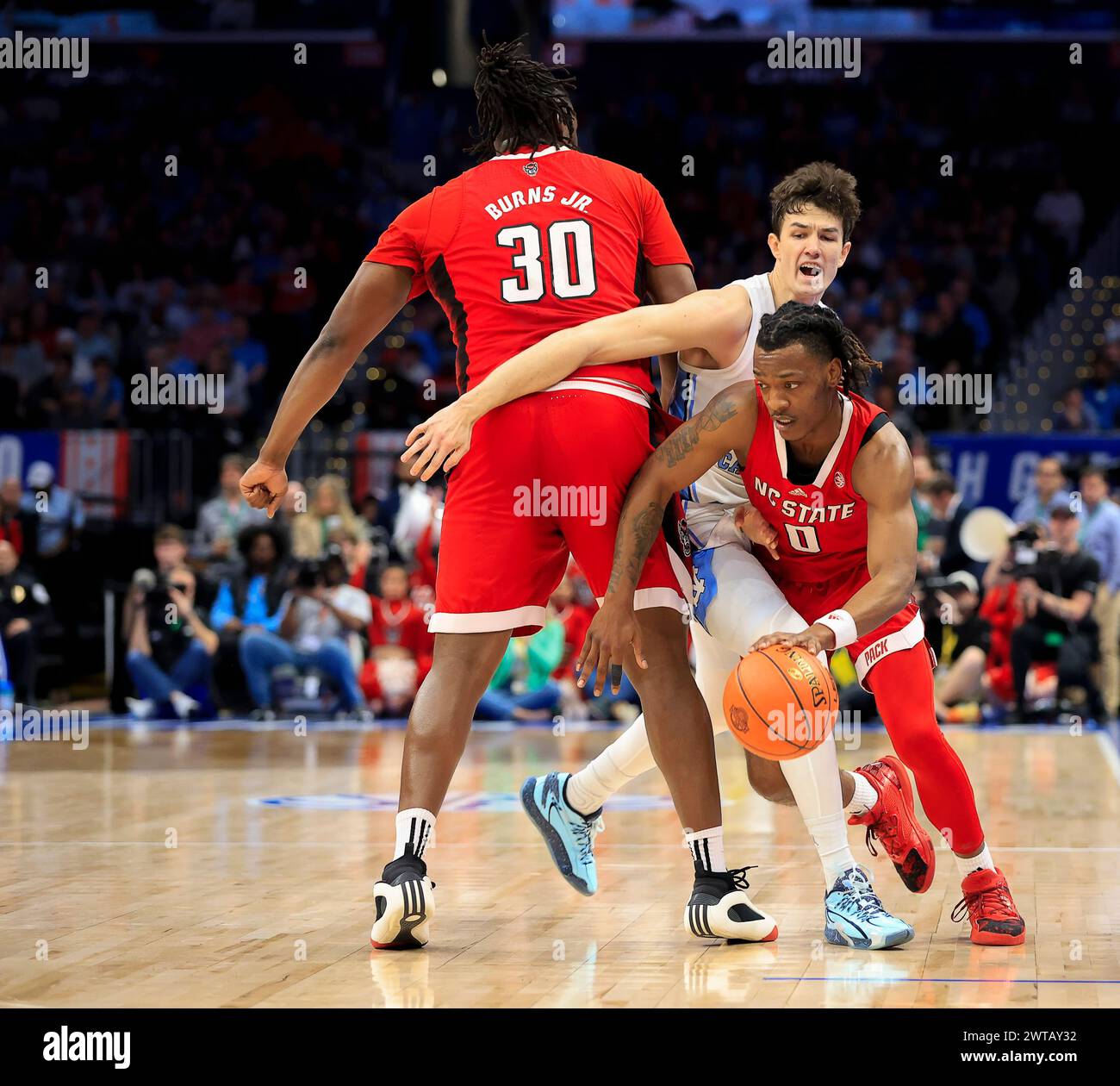 16. März 2024: NC State Wolfpack Guard (0) DJ Horne erhält einen Fouled ...