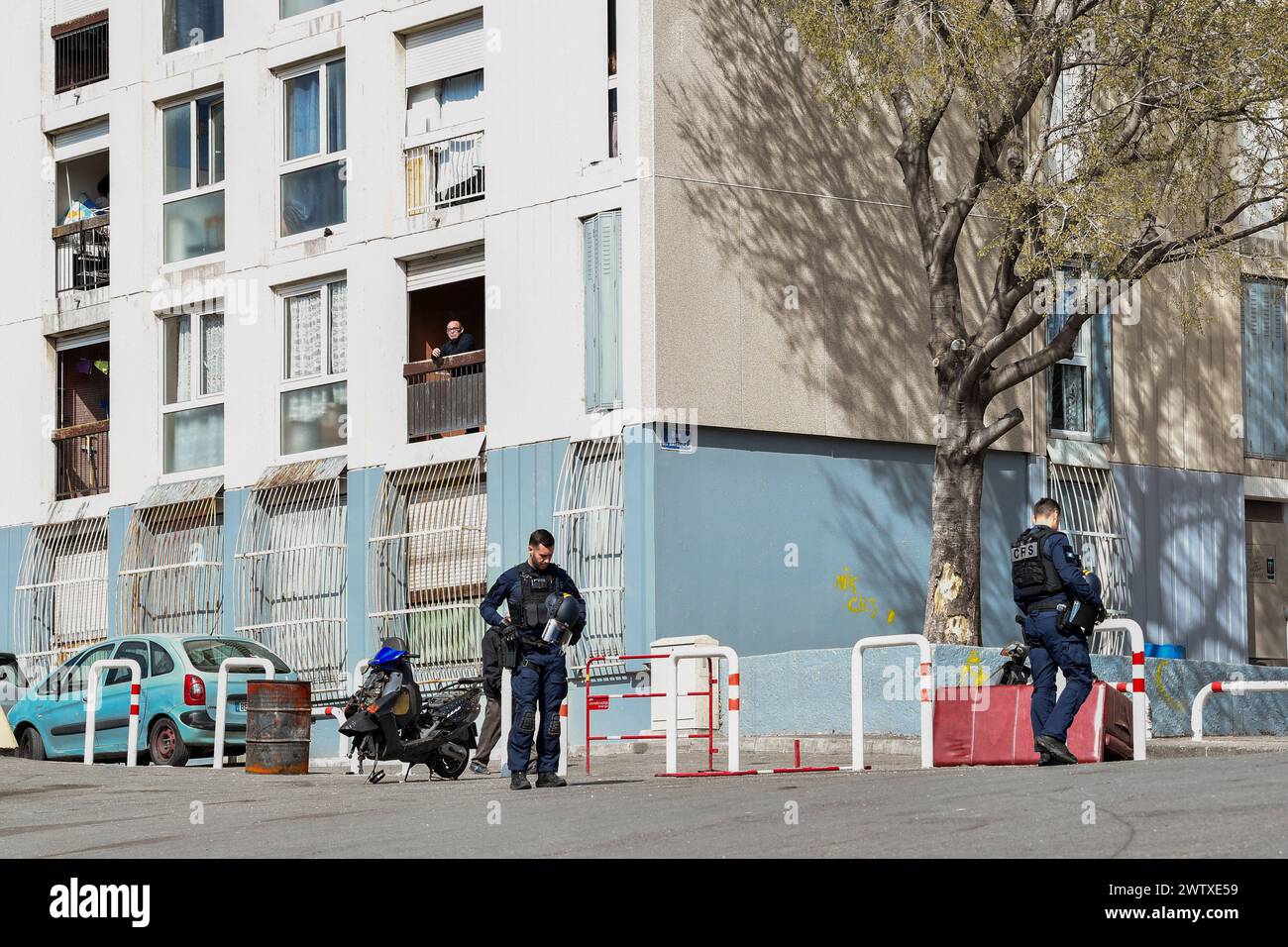 Am 19. März 2024 sichern Polizisten die cité de la Castellane in ...