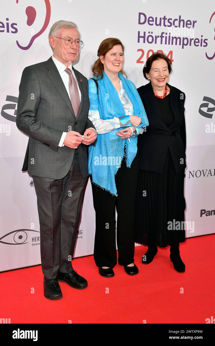 Horst Köhler mit Ehefrau Eva Luise Köhler und Tochter Ulrike Köhler bei ...