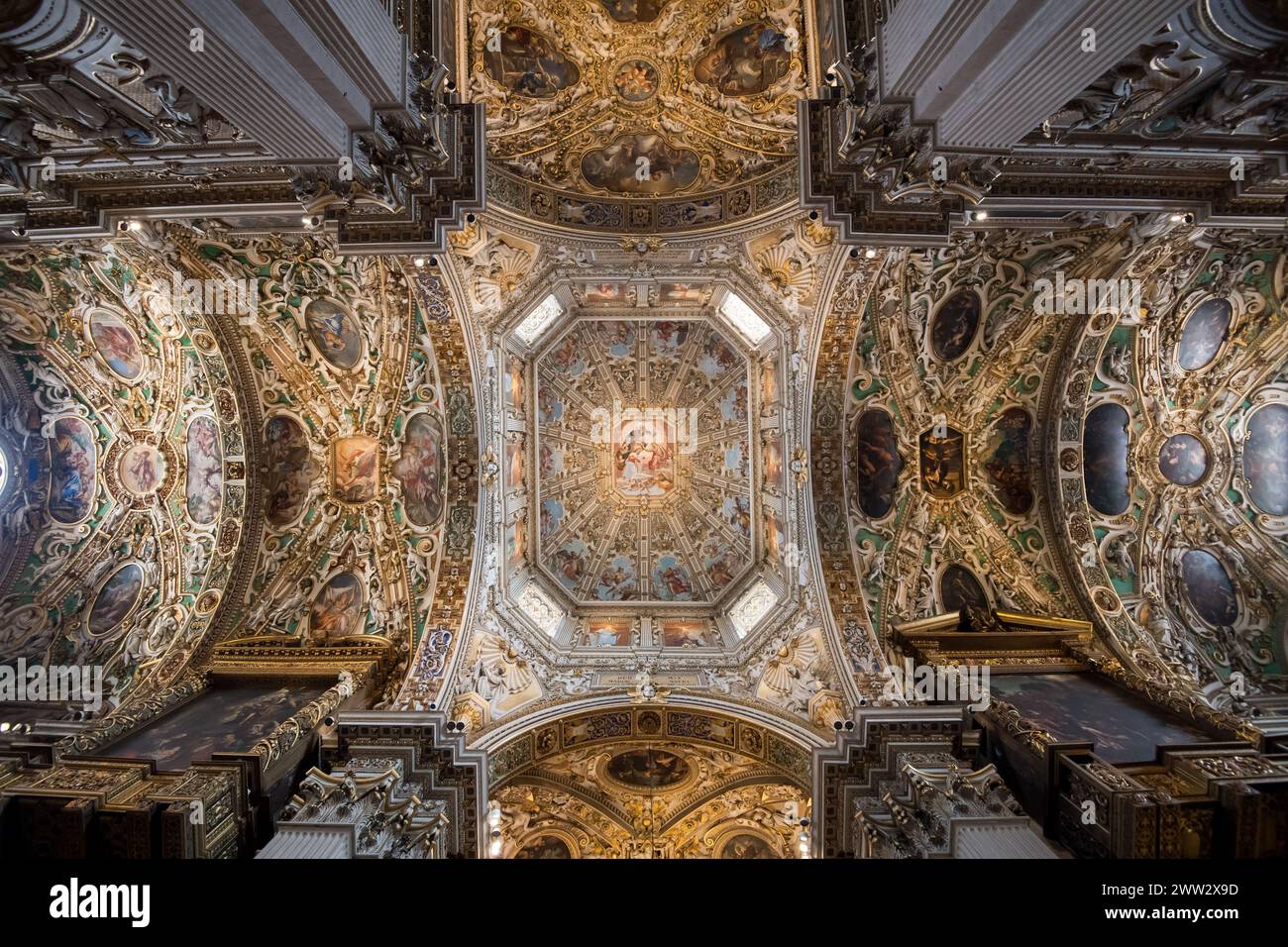 Bergamo santa maria maggiore fresko -Fotos und -Bildmaterial in hoher Auflösung – Alamy