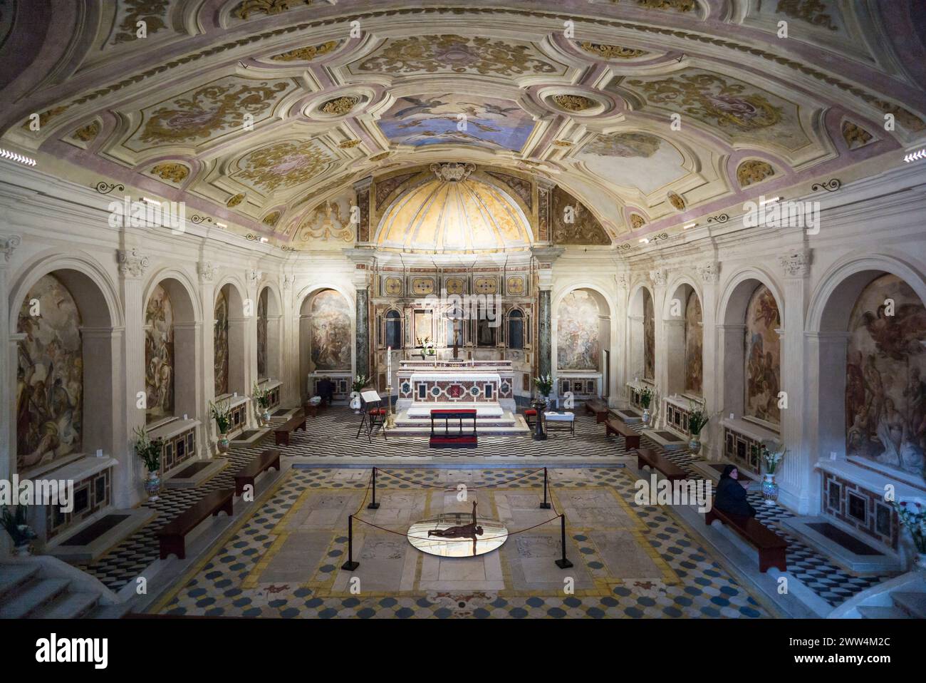 Fra nuvolo -Fotos und -Bildmaterial in hoher Auflösung – Alamy