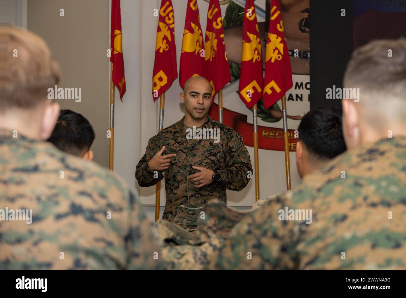Carlos Chavez, gebürtiger US Marine Corps Gunnery Sgt. Carlos Chavez ...