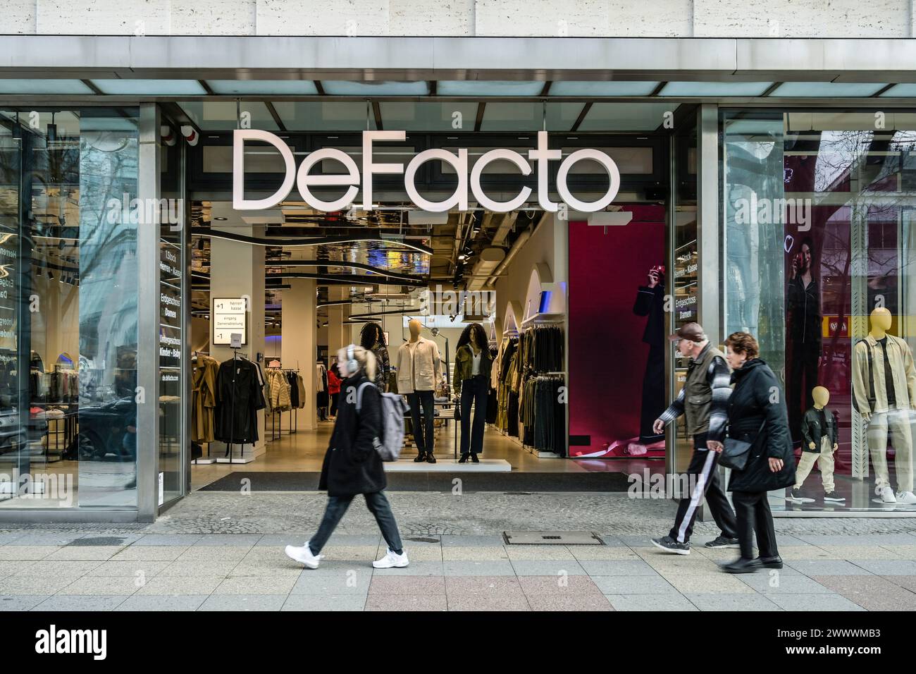 Defacto Textilien, Tauentzienstraße, Schöneberg, Berlin, Deutschland ...