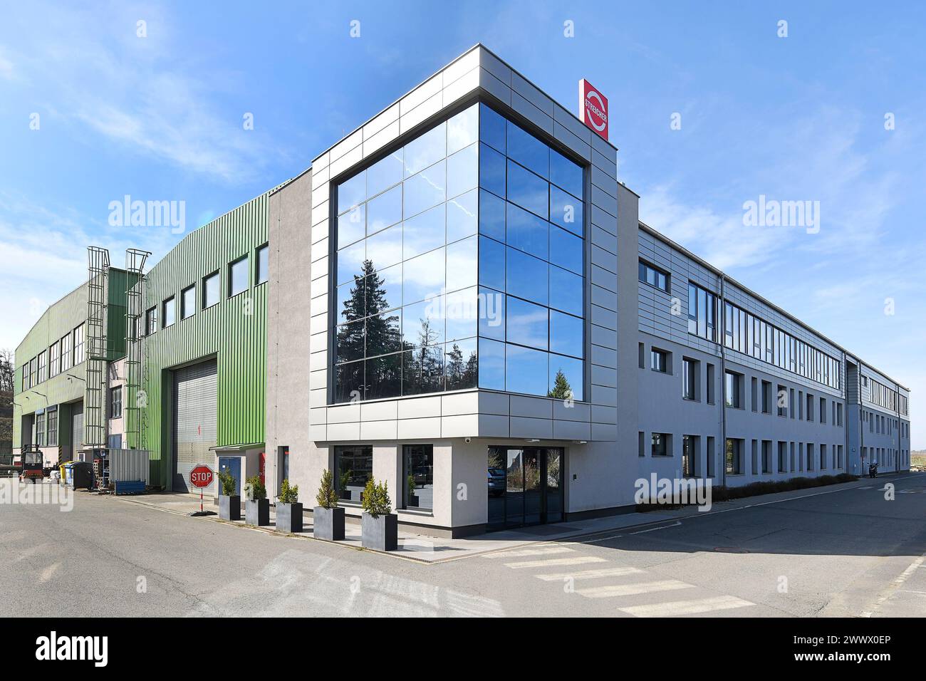 STREICHER in Pilsen - Stenovice, Teil der weltweit tätigen STREICHER ...