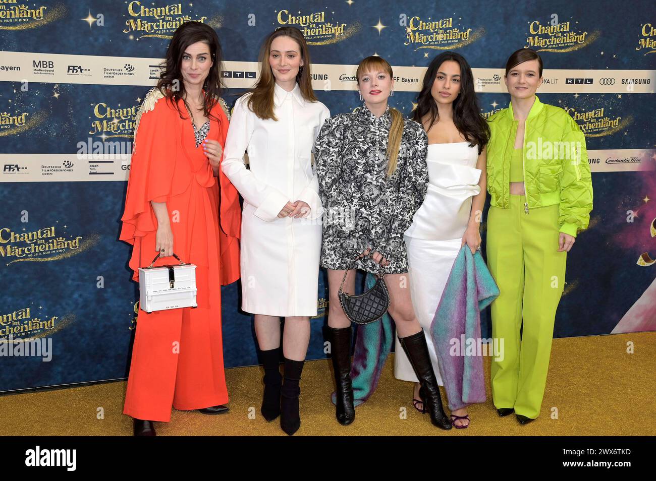 Nora Tschirner, Maria Ehrich, Jella Haase, Gizem Emre und Lena Schömann ...