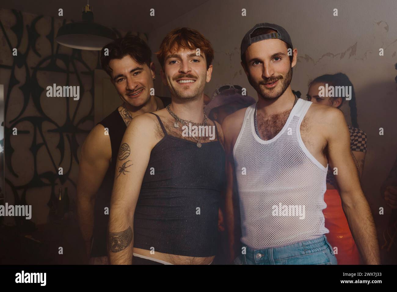 Schwule menner -Fotos und -Bildmaterial in hoher Auflösung – Alamy