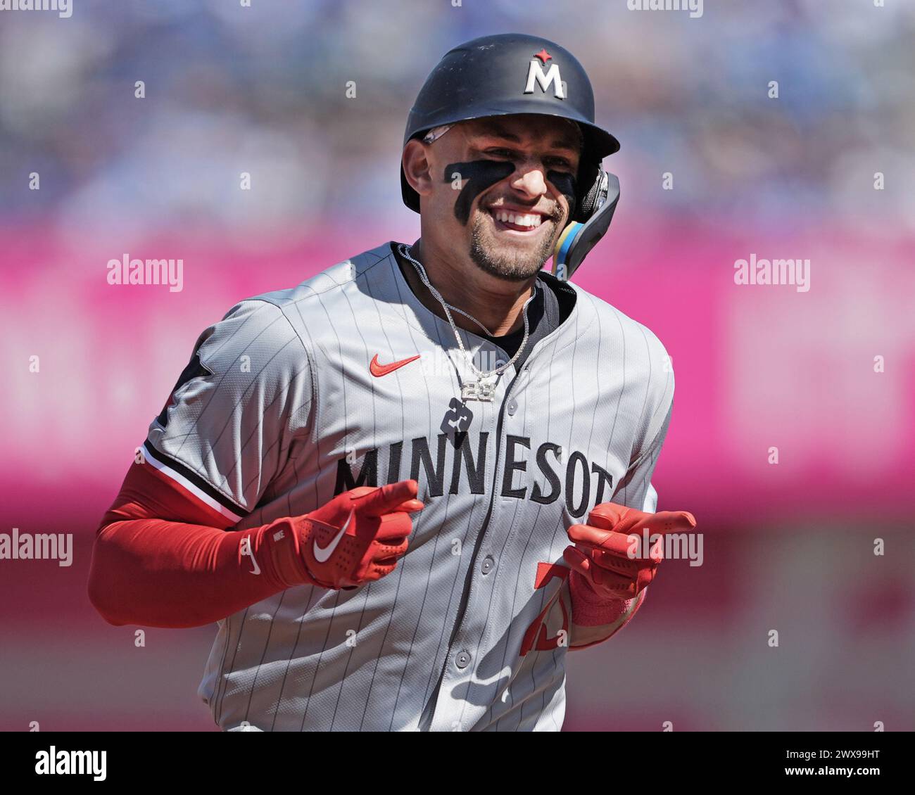 28. MÄRZ 2024: Der dritte Baseman der Minnesota Twins Royce Lewis (23 ...