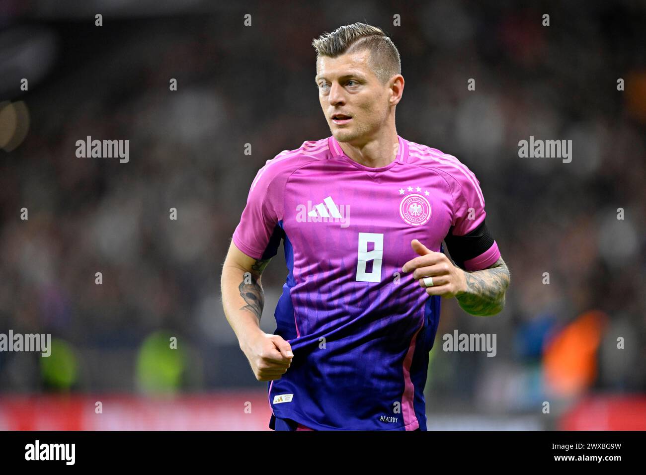 Deutsche bank stadion -Fotos und -Bildmaterial in hoher Auflösung – Alamy