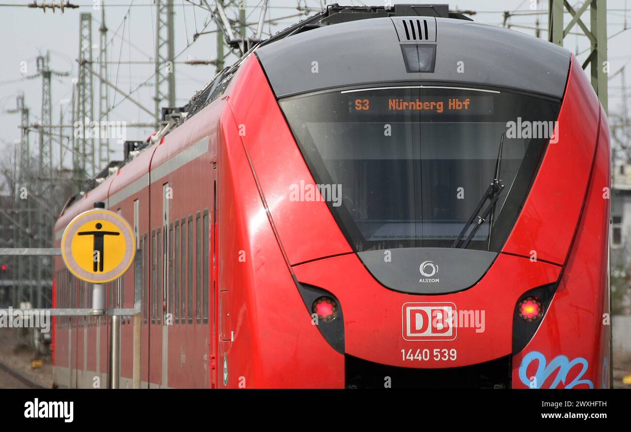 DB, Deutsche Bahn, Bahn, Schiene, Fahrgäste, Zug , Züge, Verkehr ...