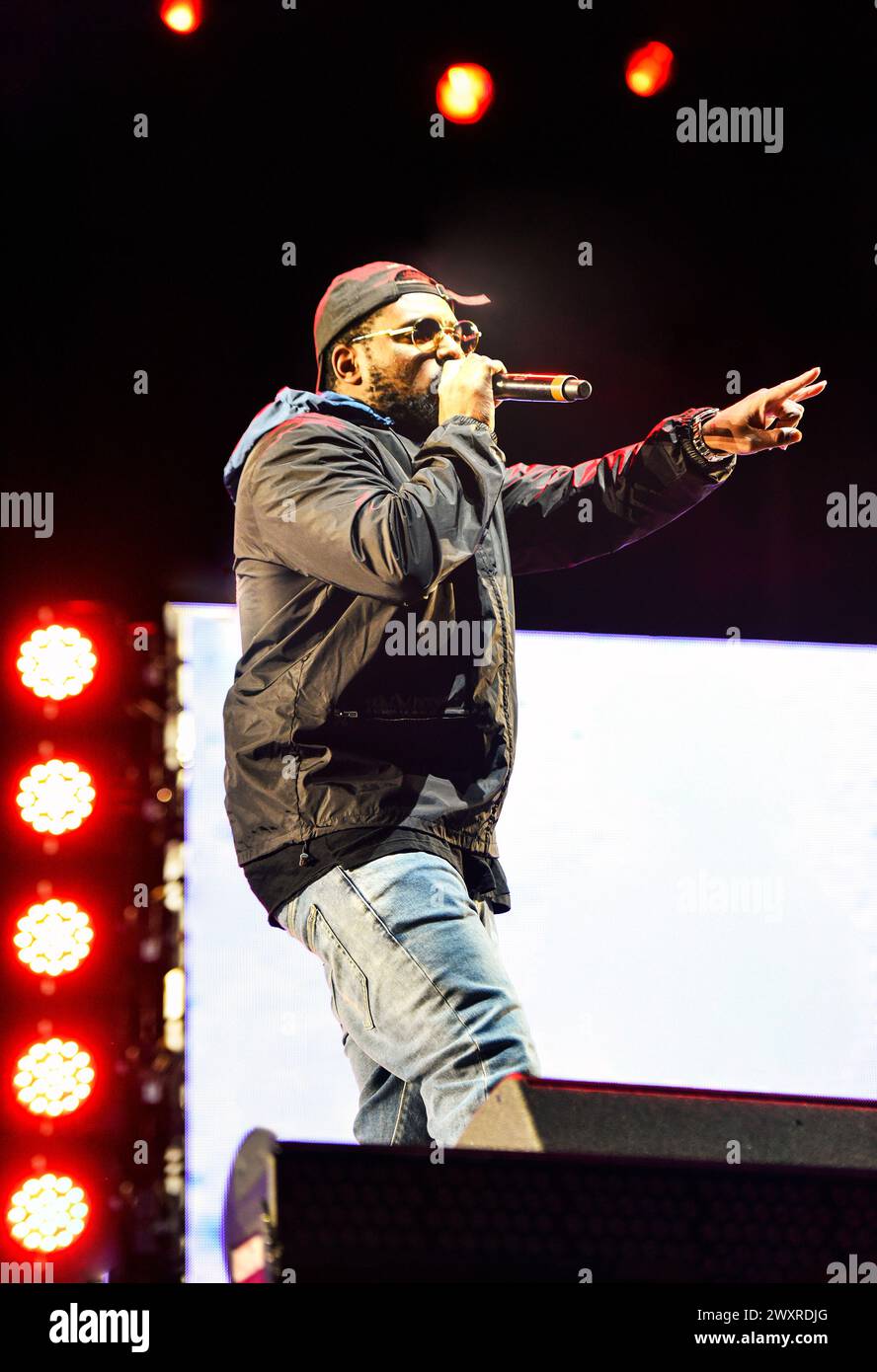 Rapper boy -Fotos und -Bildmaterial in hoher Auflösung – Alamy