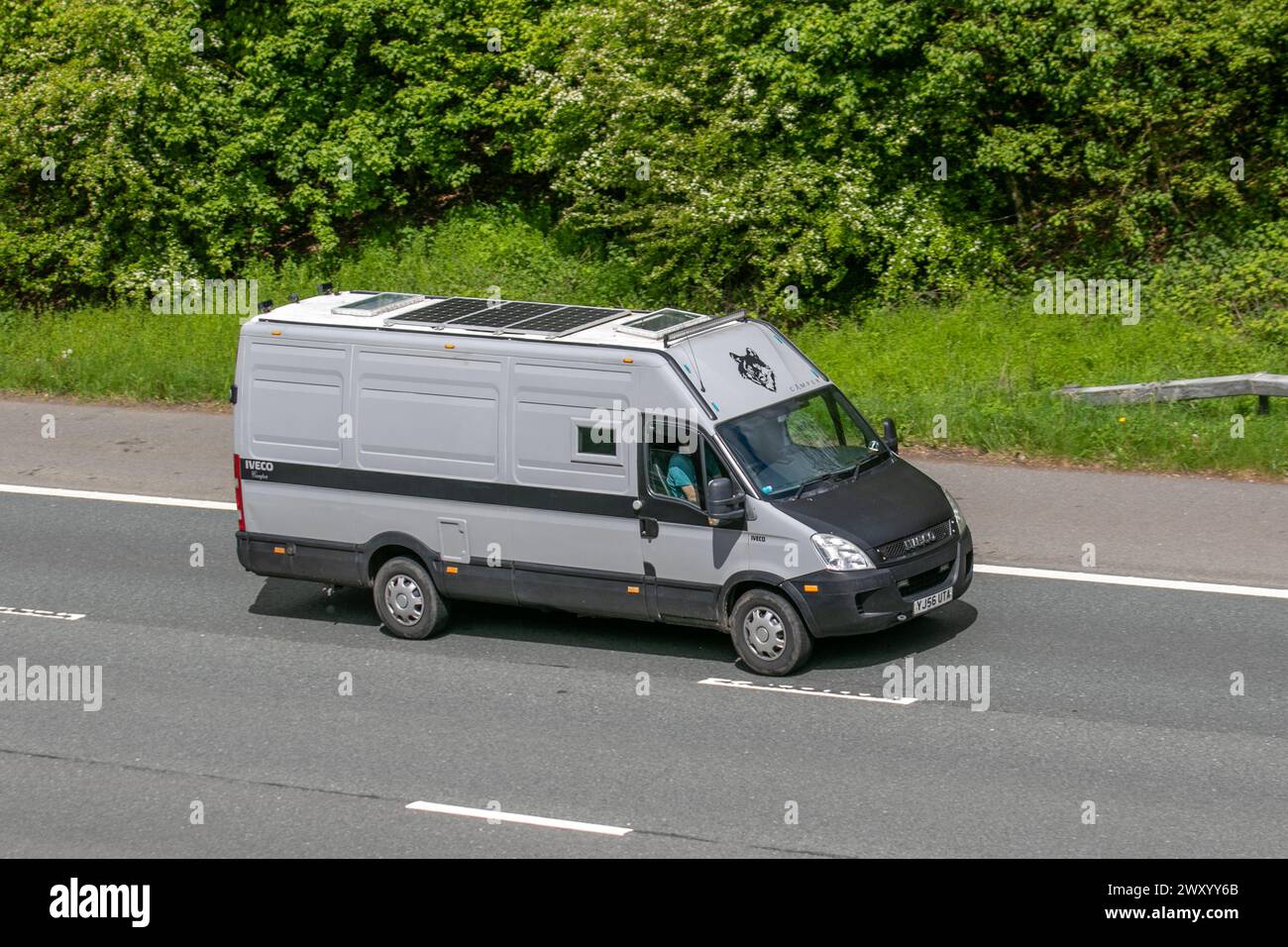 Iveco daily campervan wohnmobil -Fotos und -Bildmaterial in hoher ...