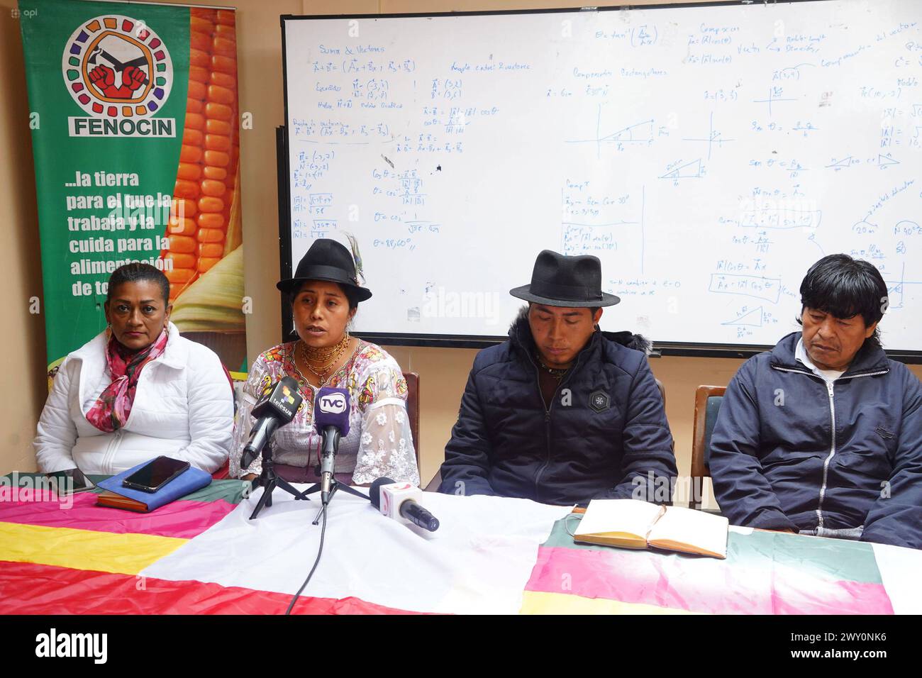 FENOCIN IVA CONSULTA Quito 2 de abril 2024. Fenocin en rueda de prensa ...