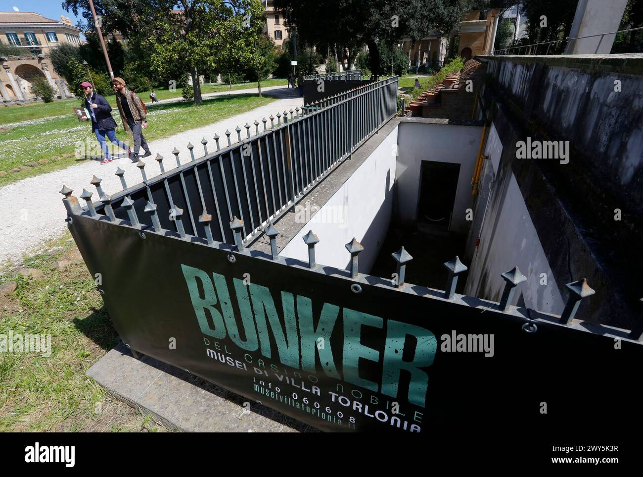 Rom, Italien. April 2024. Rom, Wiedereröffnung des Luftschutzbunker und ...