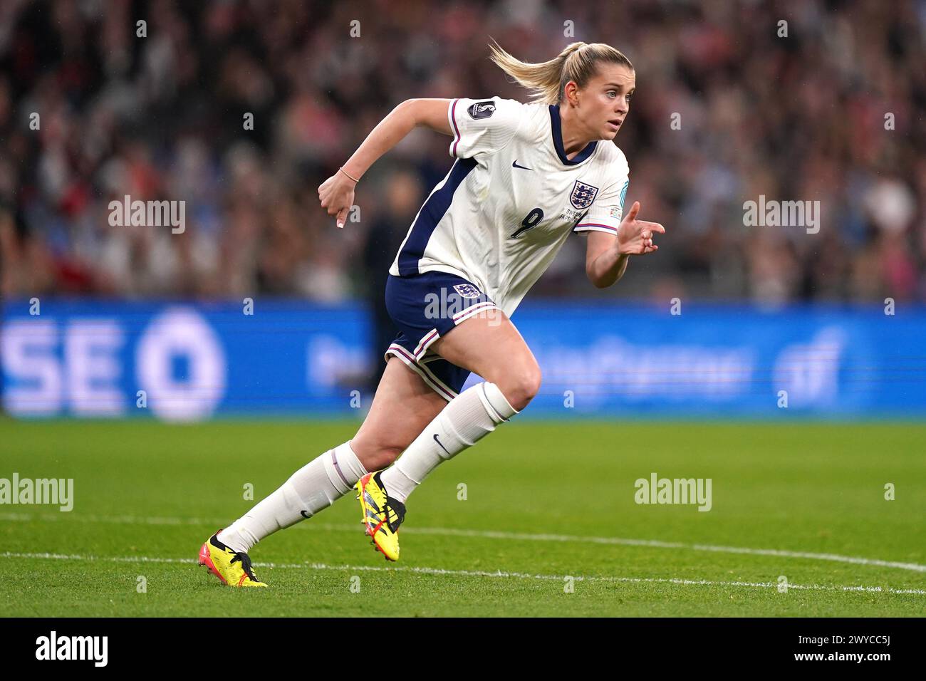 Die Englerin Alessia Russo in der Qualifikationsrunde der UEFA Women's ...