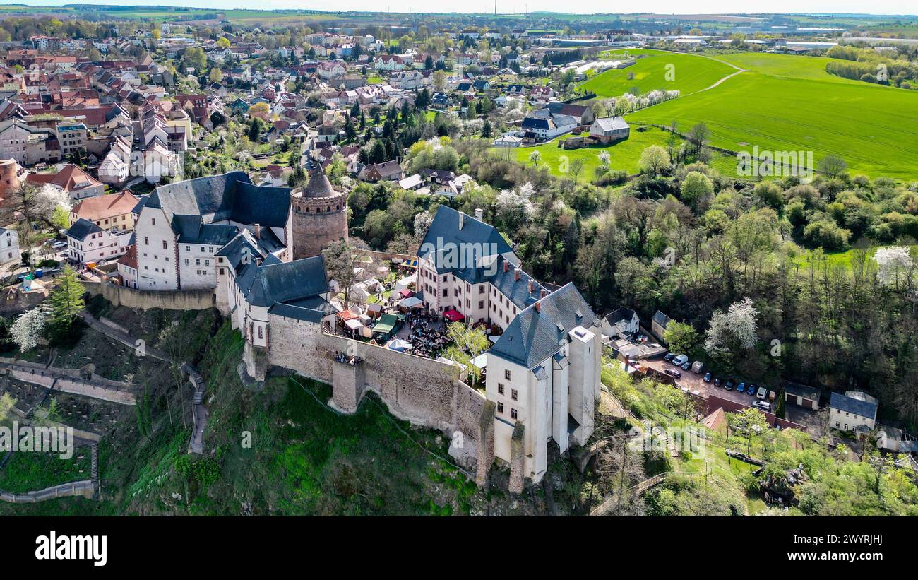 Leisnig - Drohenaufnahme von Burg Mildenstein 06.04.2024 gegen 16 Uhr ...