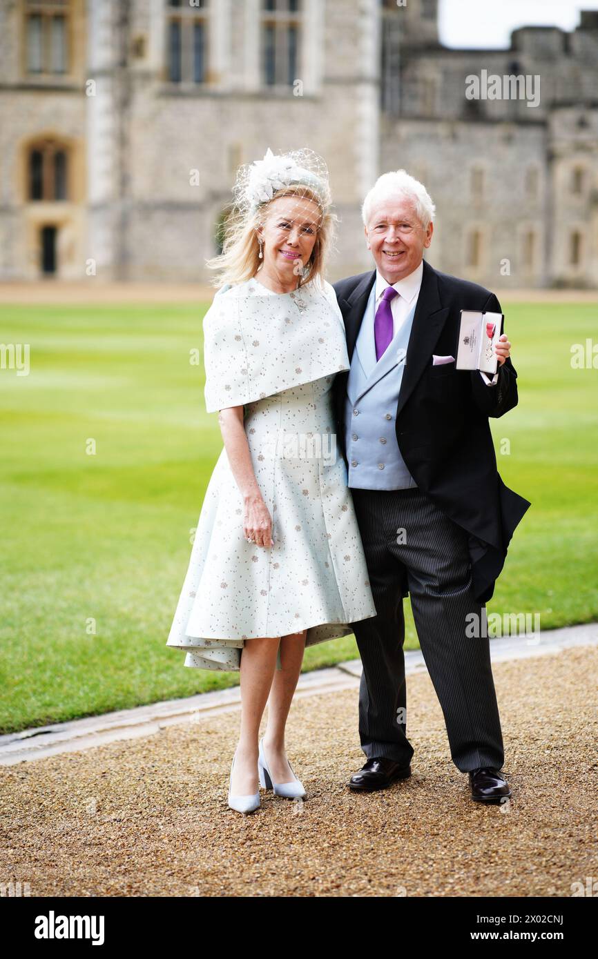 Jeffrey Powell (Jeff Powell) mit seiner Frau Maria, nachdem er während ...
