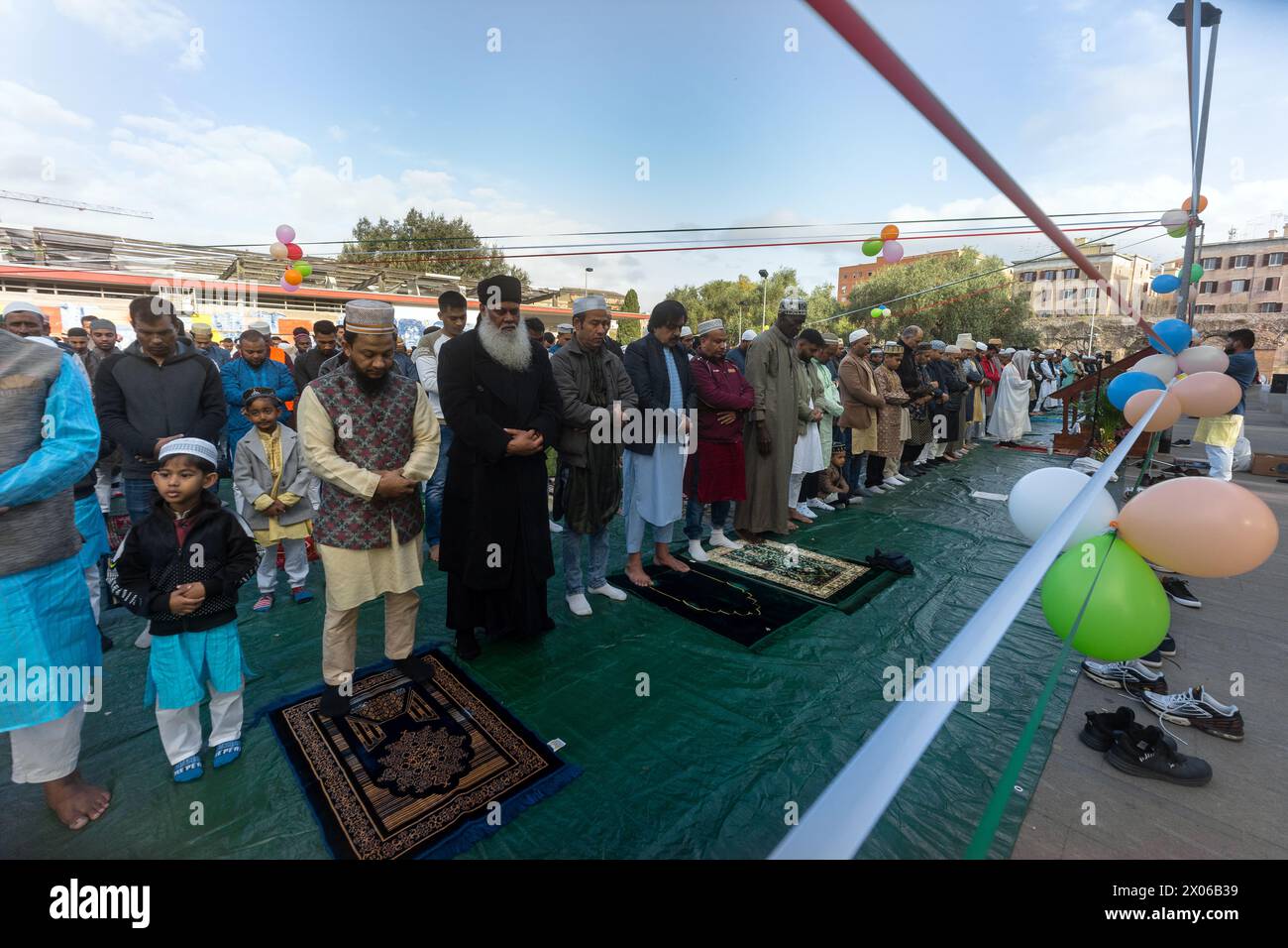 italien, rom: Feier von ID al-fitr im Stadtteil Torpignattara am ...