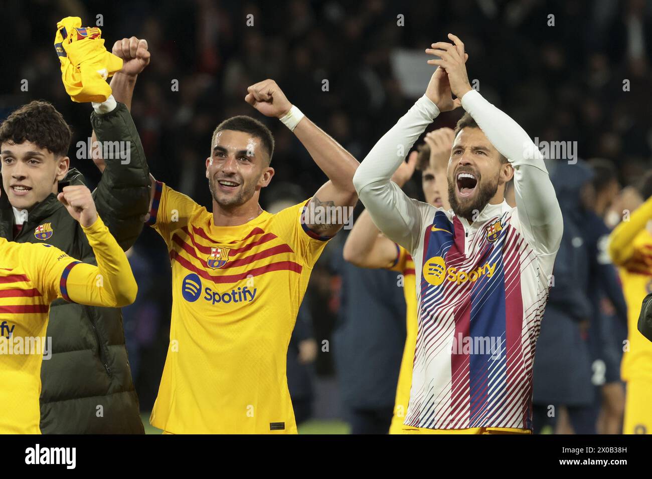 Ferran Torres, Inigo Martinez aus Barcelona, grüßte die Fans nach der ...