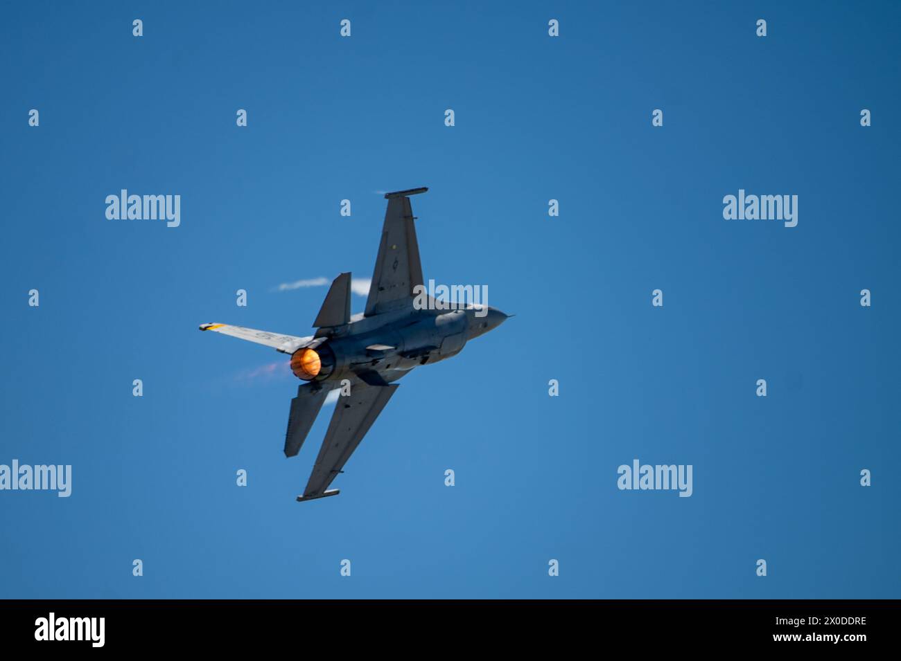 Captain Taylor „FEMA“ Hiester, Kommandant und Pilot des F-16 Viper ...