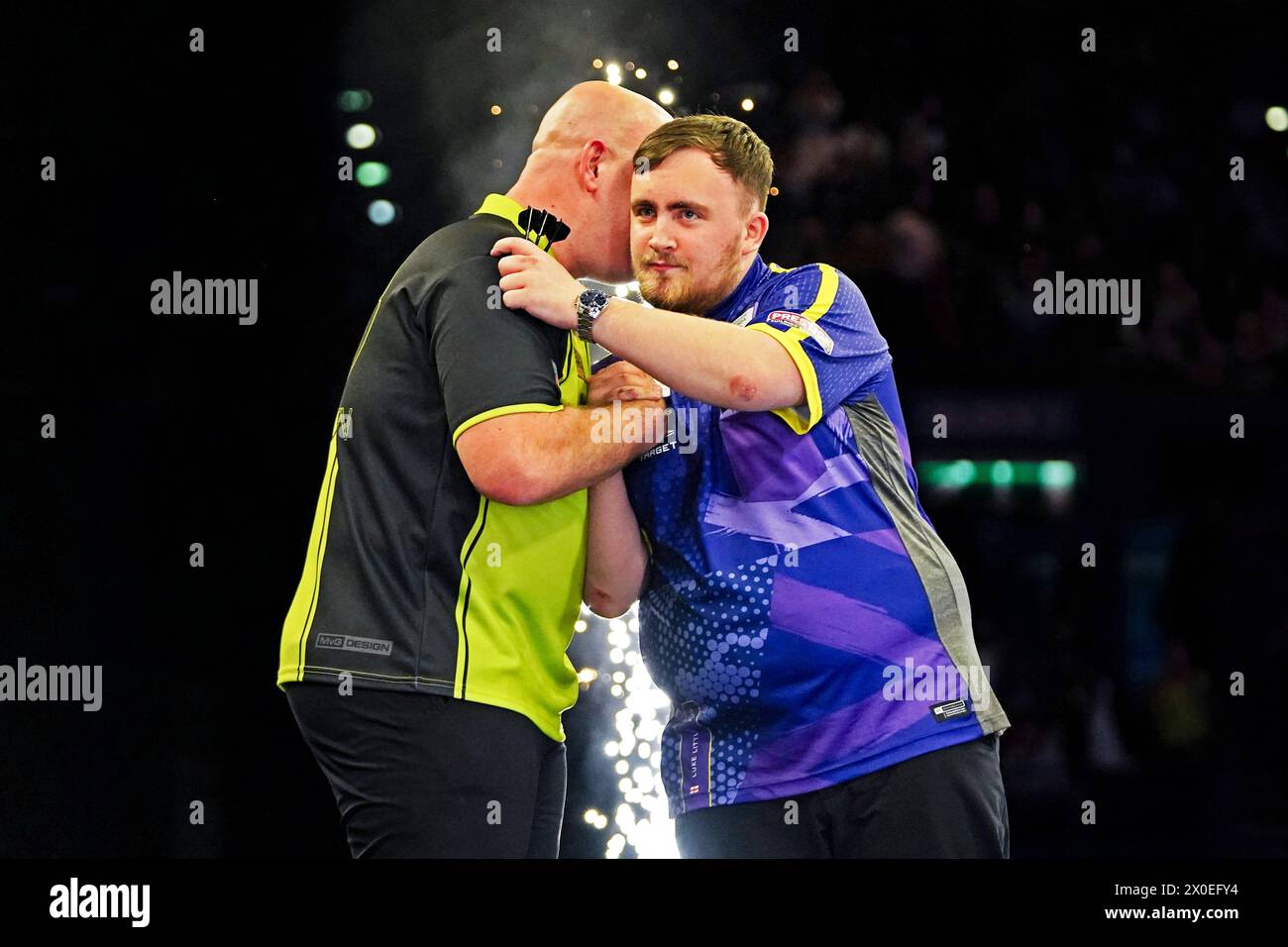 Birmingham, Großbritannien. April 2024. Michael van Gerwen und Luke ...