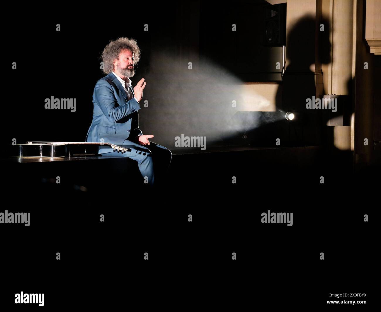 Italienischer Künstler Musical - SIMONE CRISTICCHI - PARADISO: DALLE ...