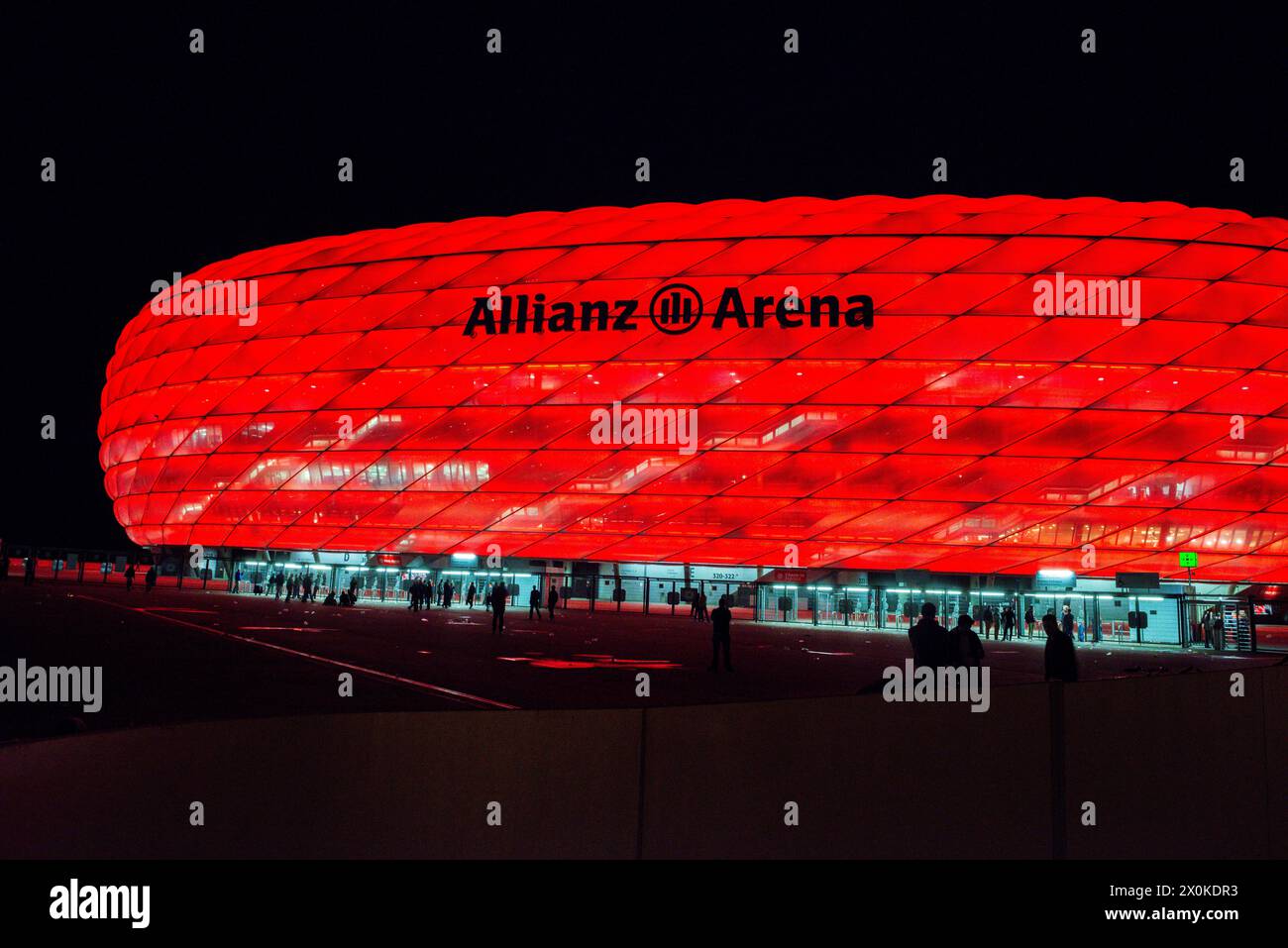 Allianz arena muenchen -Fotos und -Bildmaterial in hoher Auflösung – Alamy