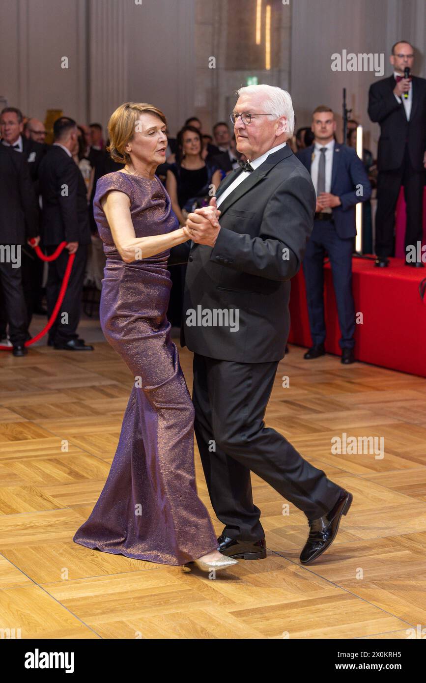 Berlin Bundespresseball 2024, Berlin, 12.04.2024 Bundespraesident Frank-Walter Steinmeier und ...