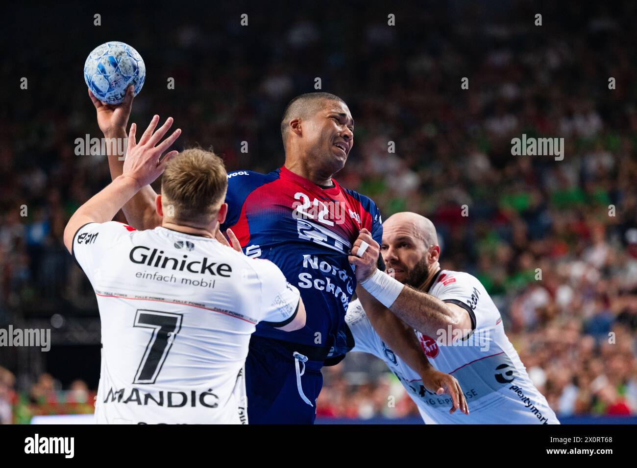 Köln, Deutschland. April 2024. Handball: DHB Cup, SG Flensburg ...
