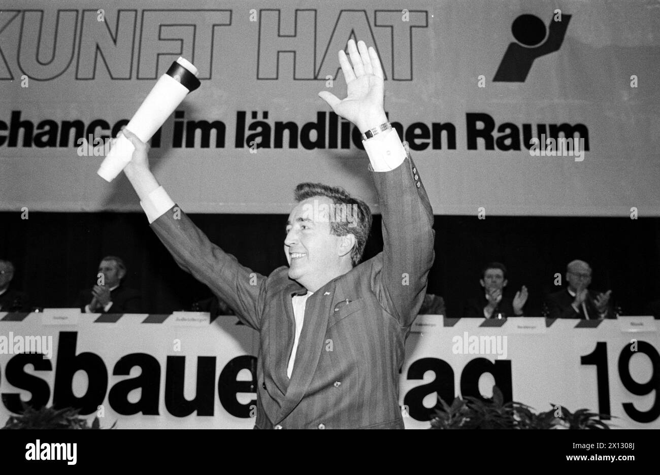 Vorsitzender der Österreichischen Volkspartei (OEVP), Dr. Alois Mock ...