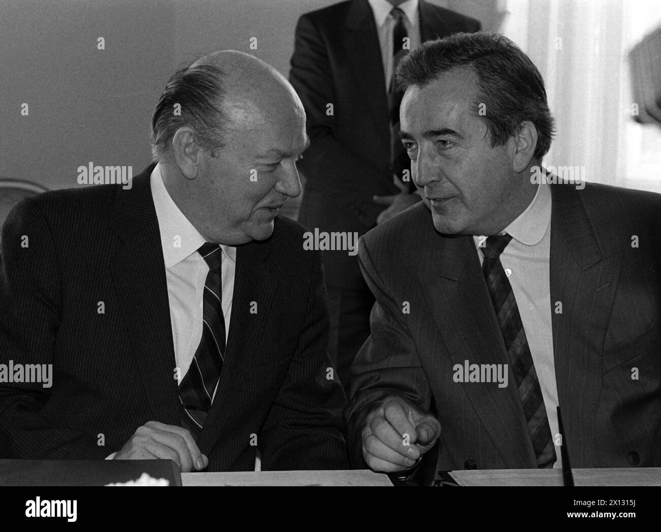 Das Foto wurde am 29. April 1987 aufgenommen und zeigt Österreichs ...