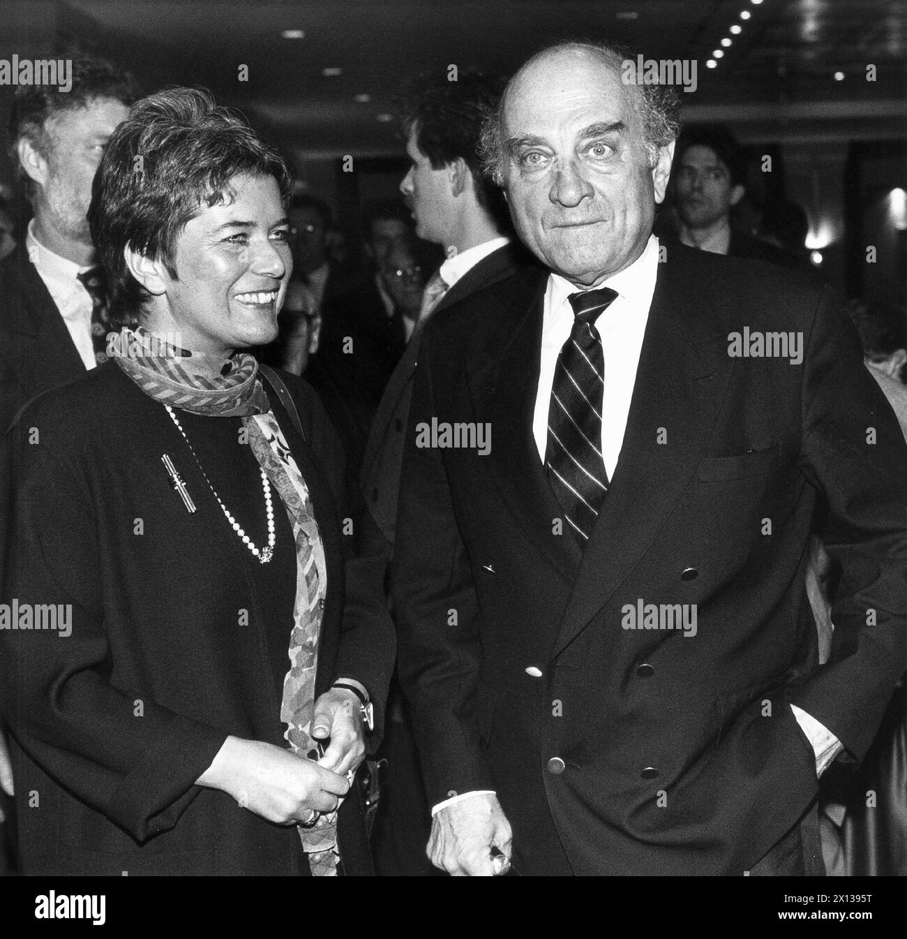 Otto Graf Lambsdorff, Vorsitzender der FDP, und Heide Schmidt (l ...
