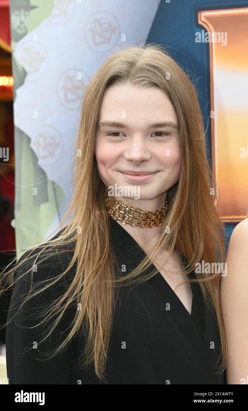 Die Kandidaten der TV Show Germanys Next Topmodel GNTM Model Dominic ...