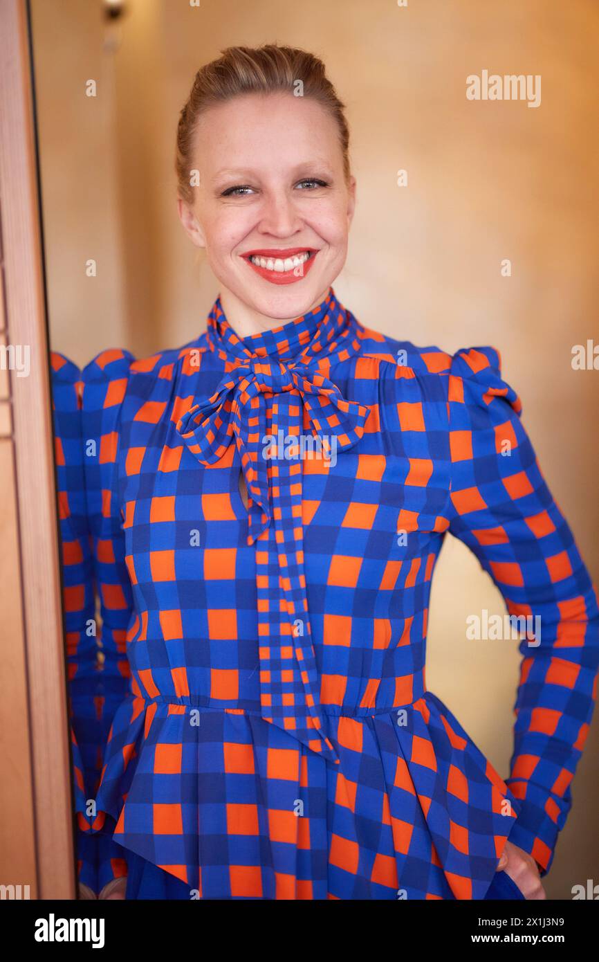 Nina proll -Fotos und -Bildmaterial in hoher Auflösung – Alamy