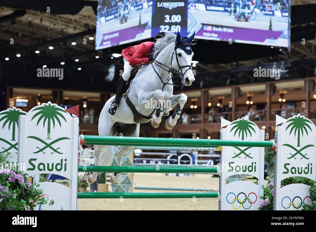 Devin Ryan aus den Vereinigten Staaten mit Eddie Blue während des ...