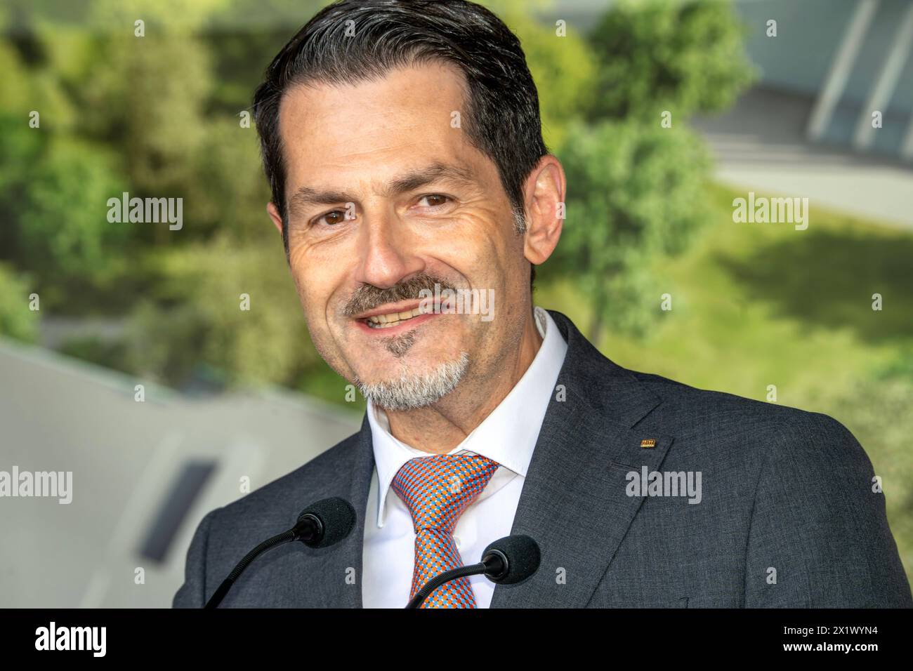 TUM-Präsident Prof. Thomas F. Hofmann, Rede bei Spatenstich zum neuen Kinderhaus der TUM ...