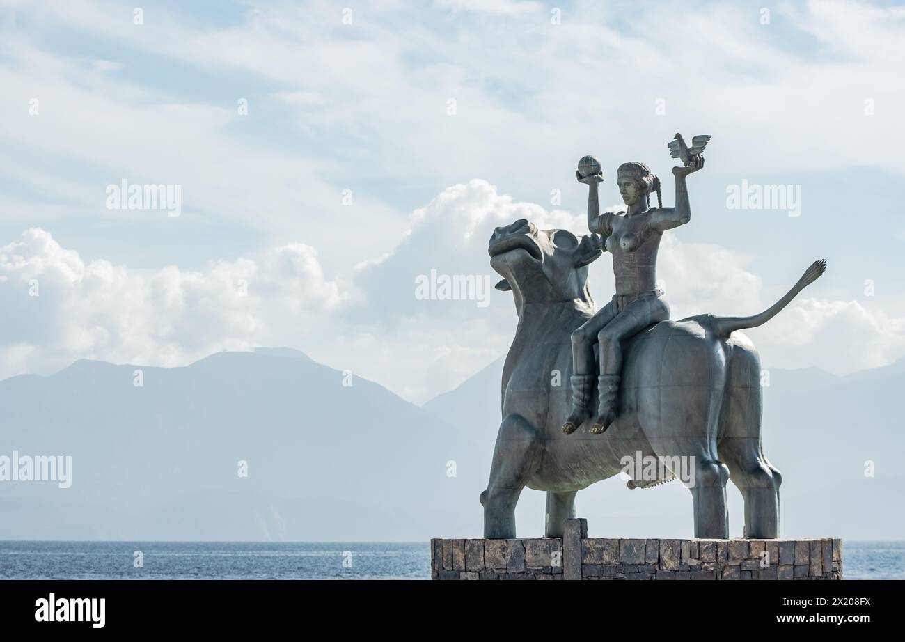 Statue of the abduction of europe -Fotos und -Bildmaterial in hoher ...