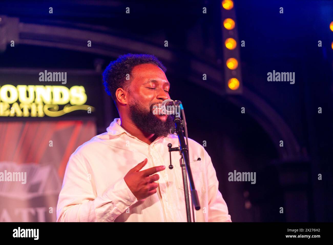 Kings Heath, Birmingham, Großbritannien. April 2024. Spoken Word ...