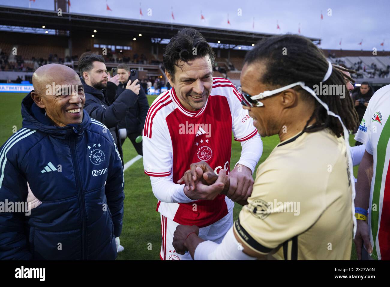 AMSTERDAM - Simon Tahamata, Jari Litmanen, Edgar Davids während des ...