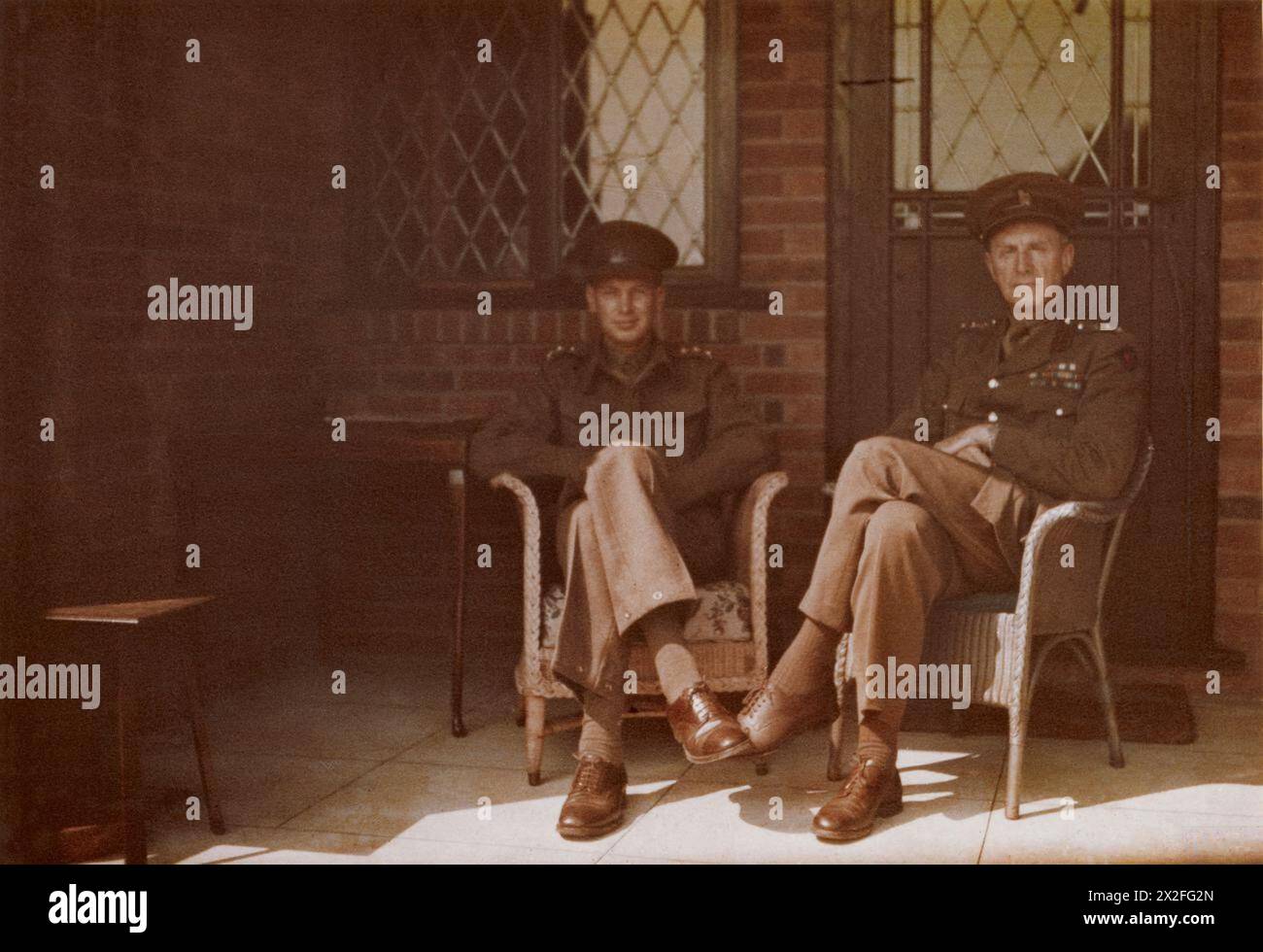 DIE KARRIERE DES ARMEEZAHNARZTES RALPH ALEXANDER BRODERICK - Farbfoto ...