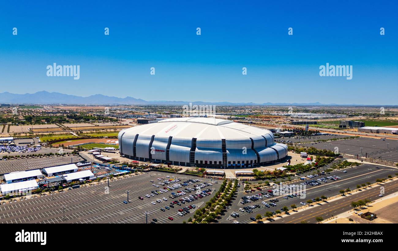 Glendale, Arizona – 7. April 2024: Das State Farm Stadium ist ein ...