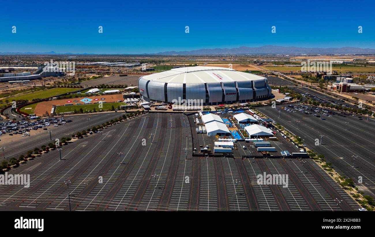 Glendale, Arizona – 7. April 2024: Das State Farm Stadium ist ein ...