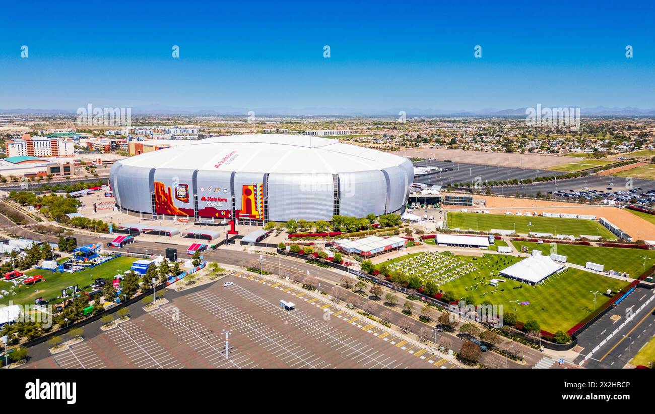 Glendale, Arizona – 7. April 2024: Das State Farm Stadium ist ein ...