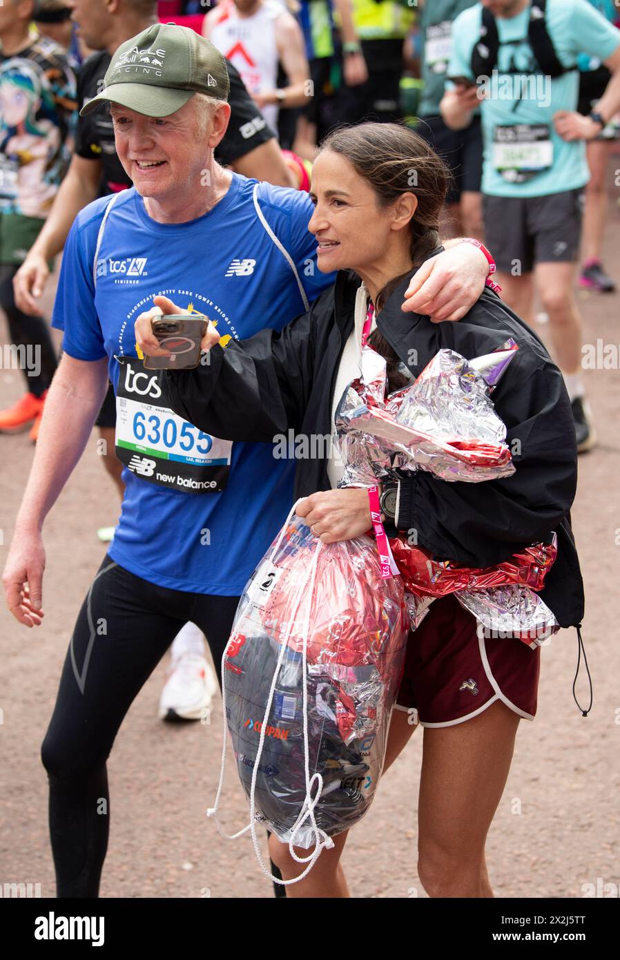 Chris & Natasha Evans beim TCS London Marathon 2024 am 21. April 2024 in London. Foto Gary ...