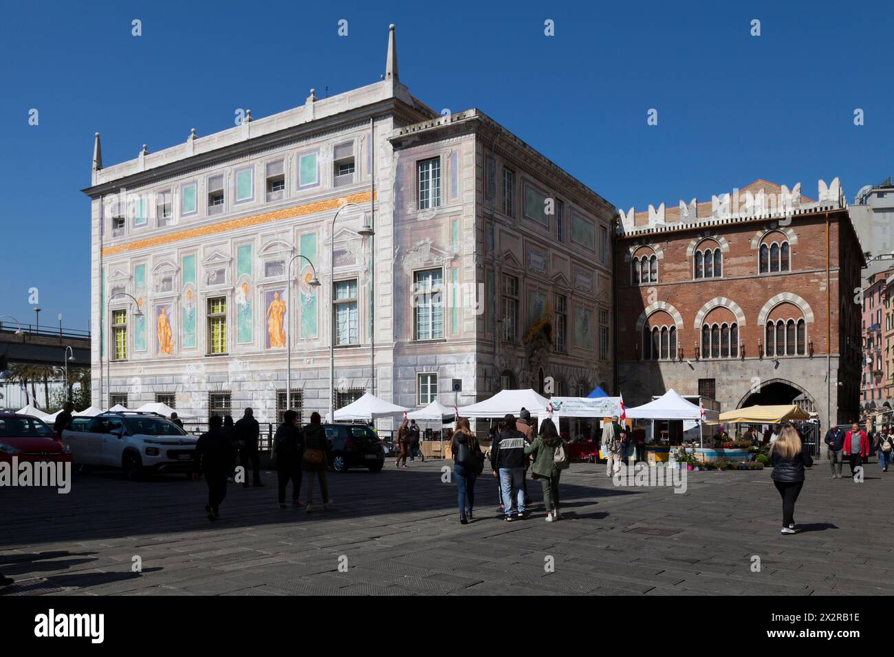 Palazzo delle compere di san giorgio -Fotos und -Bildmaterial in hoher ...
