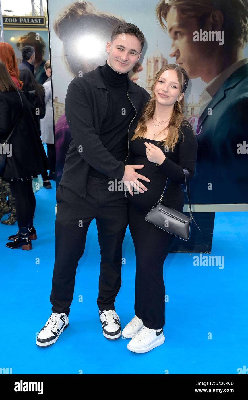 Tim Ole Radtke und Alina Mour bei der Premiere der Amazon Prime Video ...