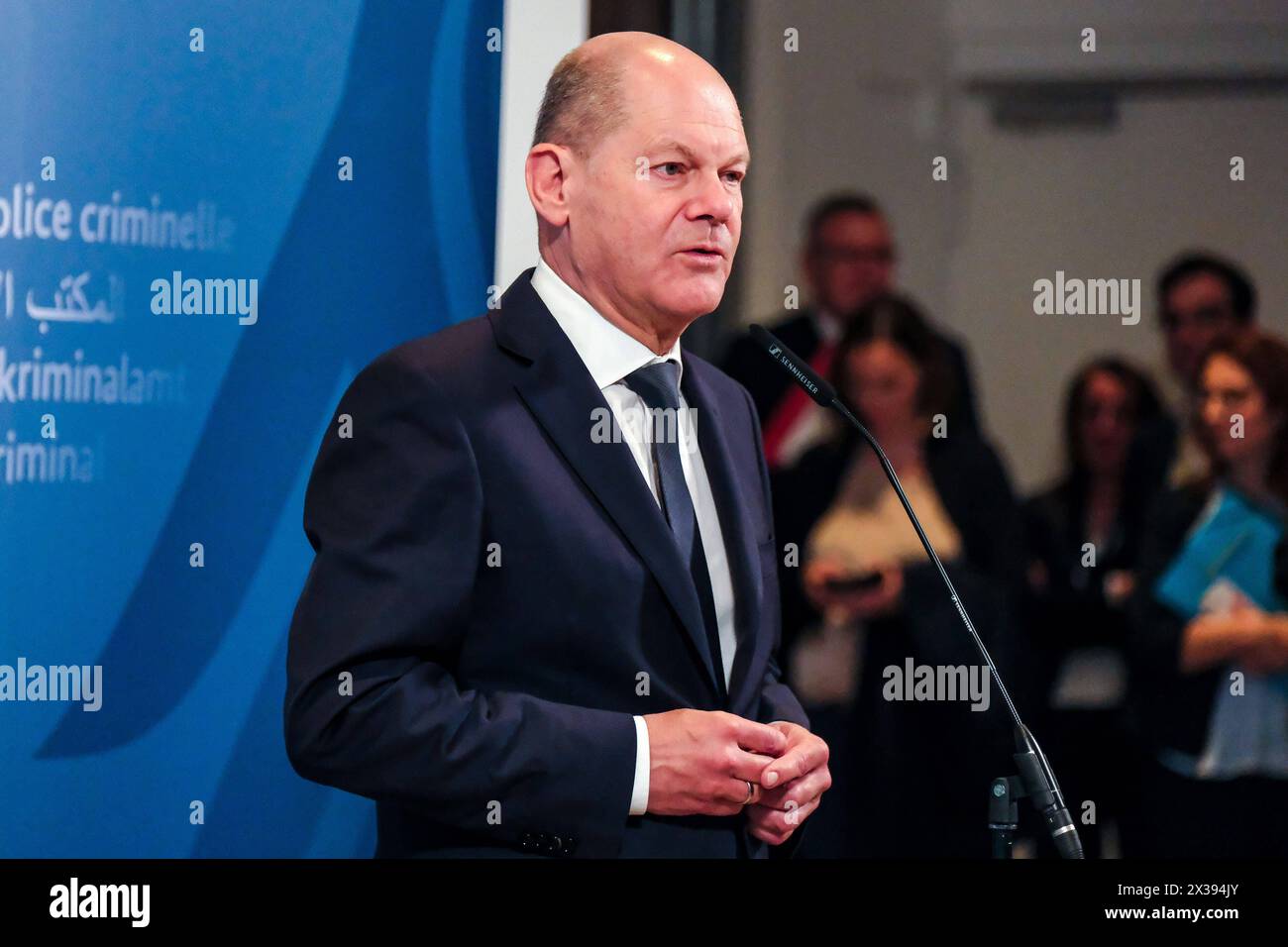 Wiesbaden Bundeskanzler Olaf Scholz besucht das Bundeskriminalamt BKA, Wiesbaden, 25.04.2024 ...
